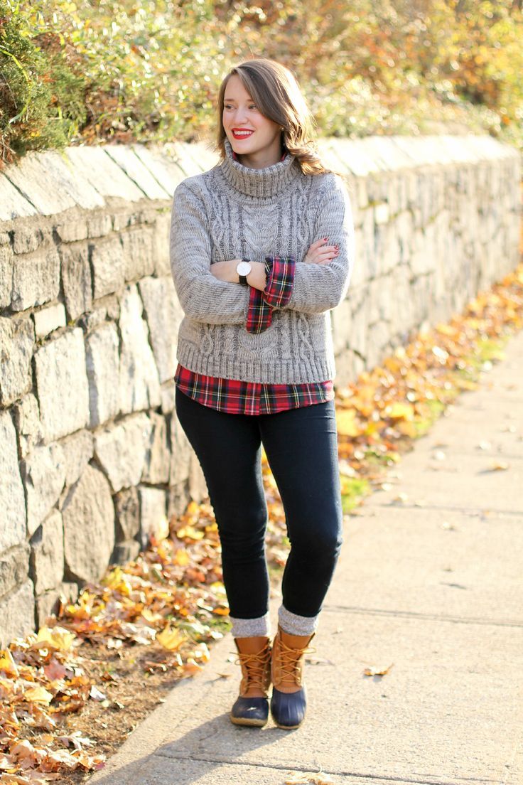15 Easy-Going Outfits With Duck Boots to Keep You Cozy